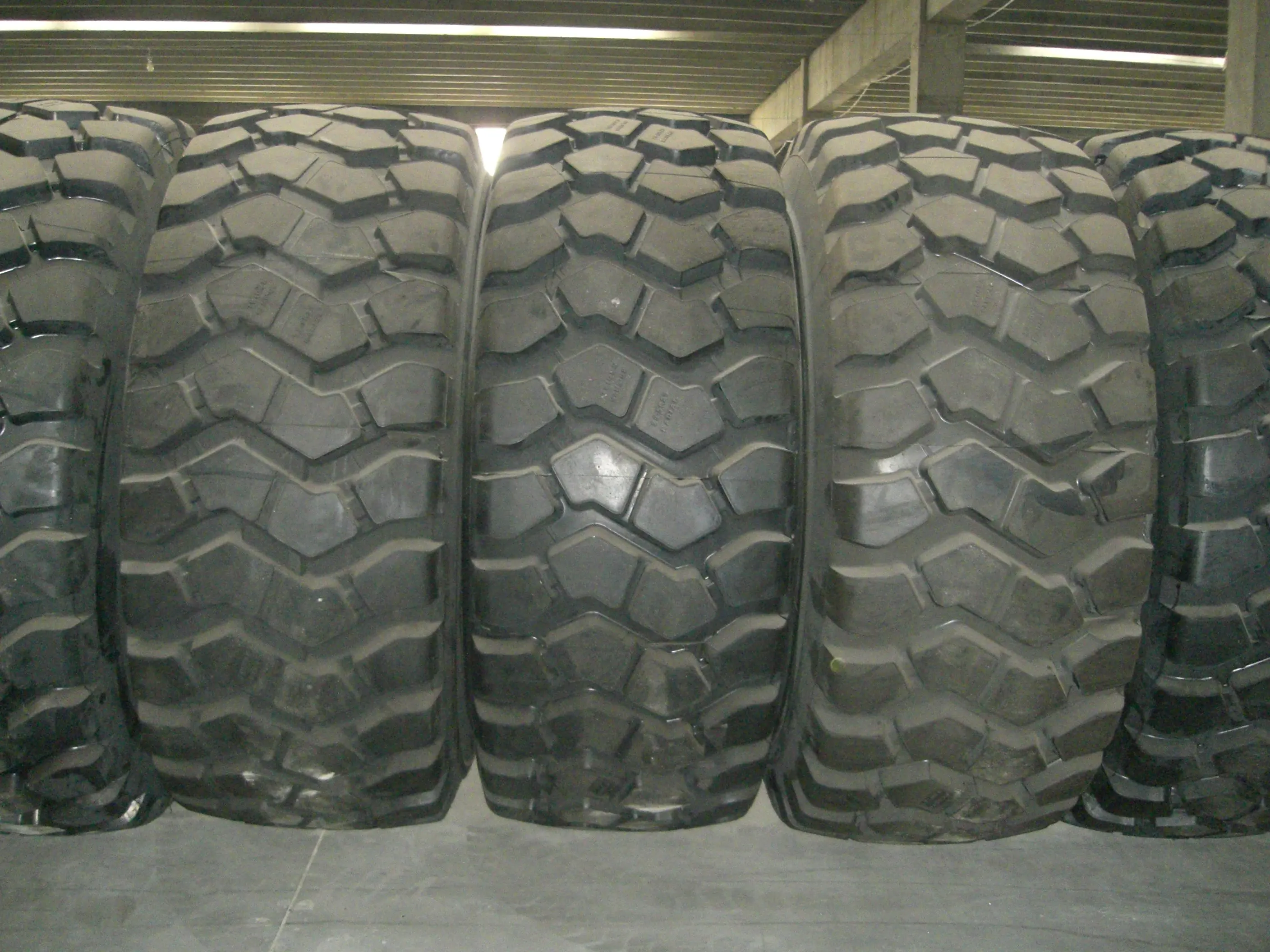 Off Road Tire Hilo Megarun Brand High Quality Otr Tyre - Buy Otr Tyres Manufacture,Truck Tyre ...