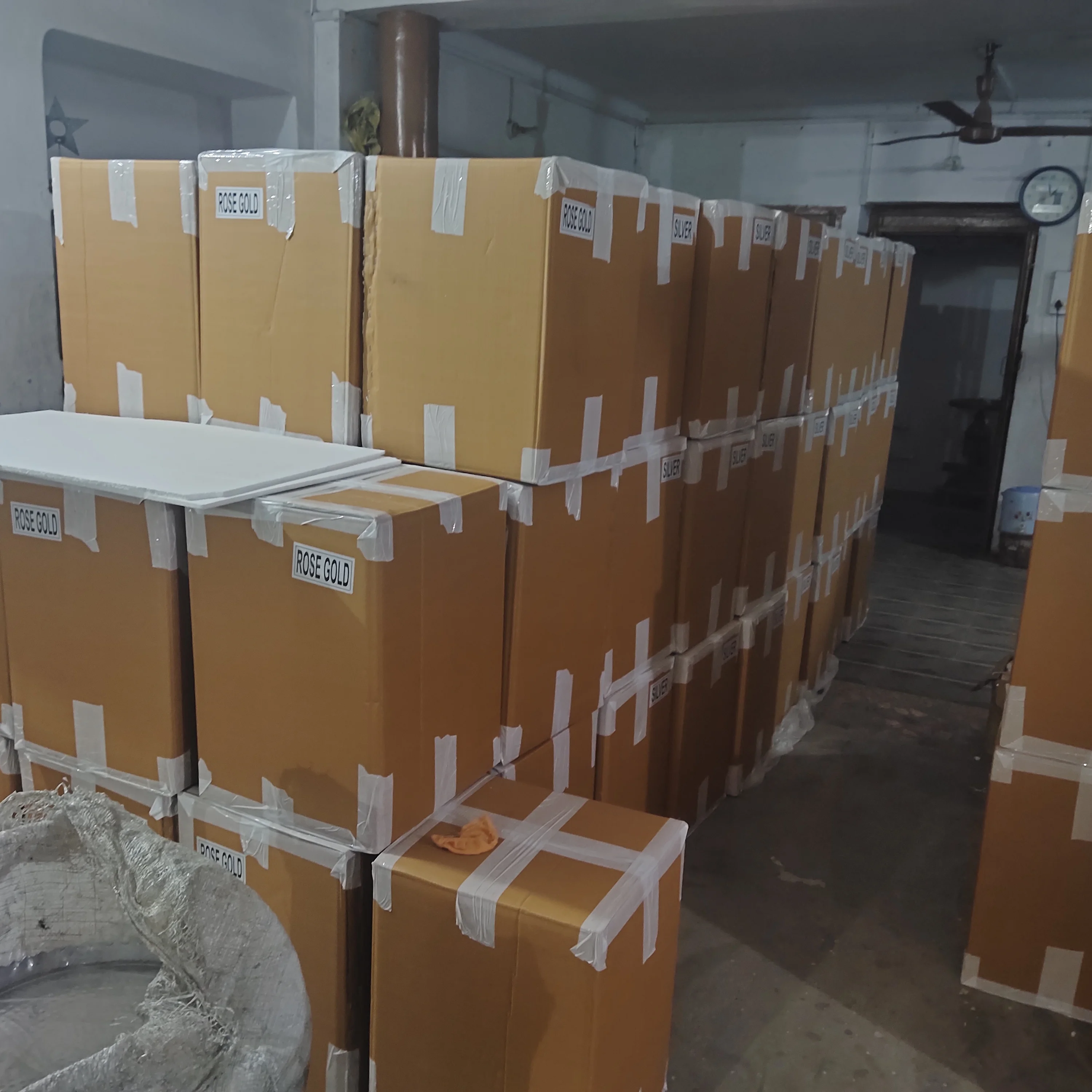 Standard Design Kitchen Ware Marble Cutting Board Premium Quality Black ...