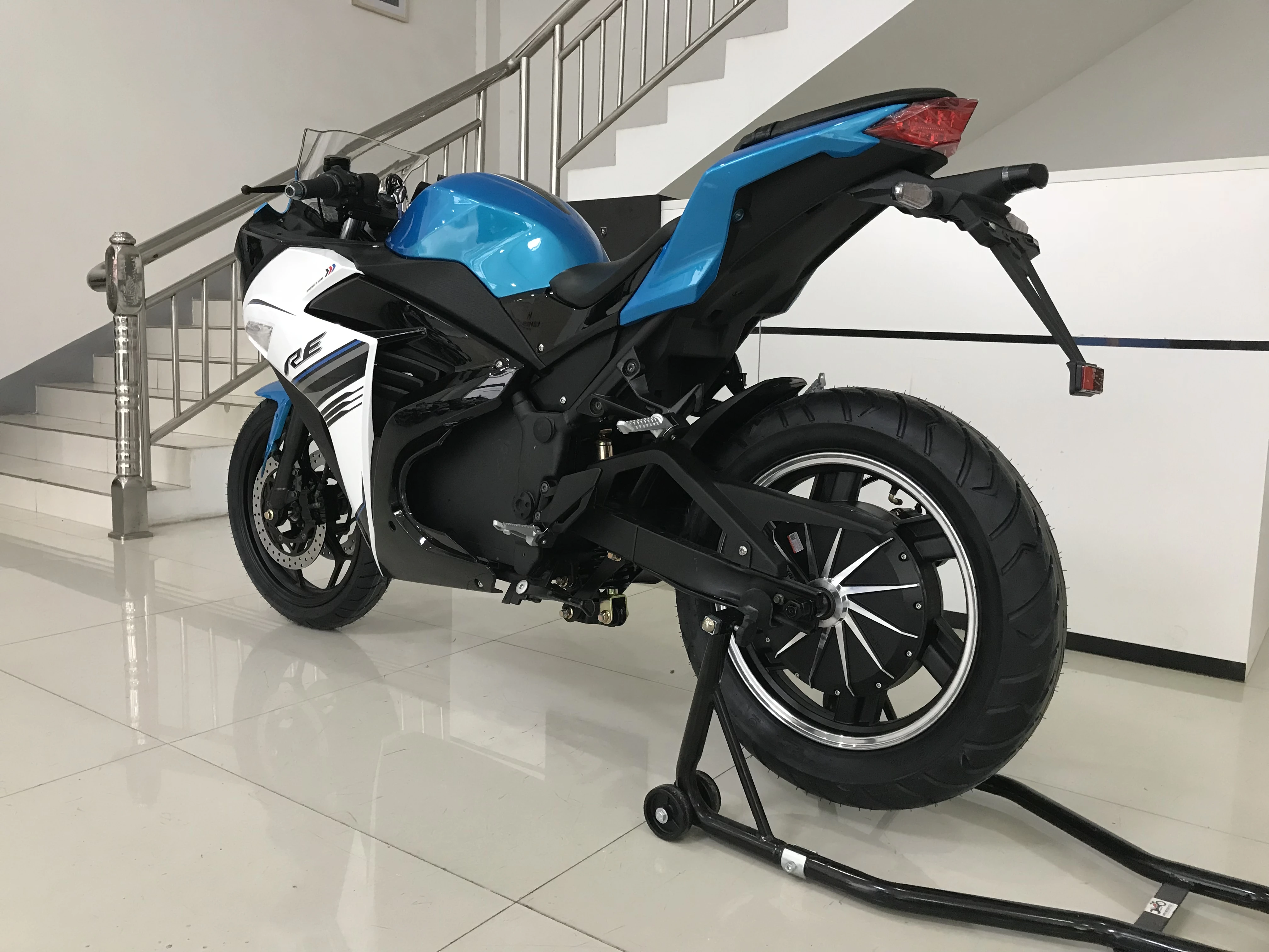 8000w 72v Adult R3 Racing Electric Motorcycle 130km/h Max Speed For ...