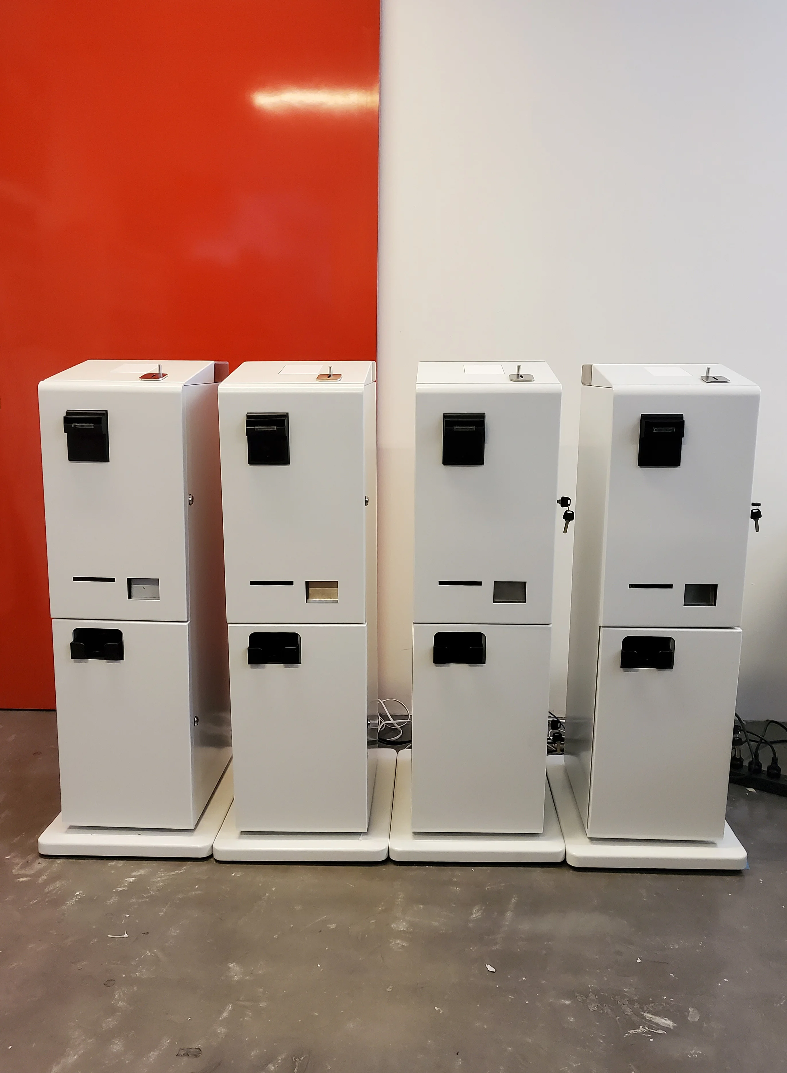 Cash Dispensing Kiosk Android Touch Screen Cash Dispensing Recycling ...