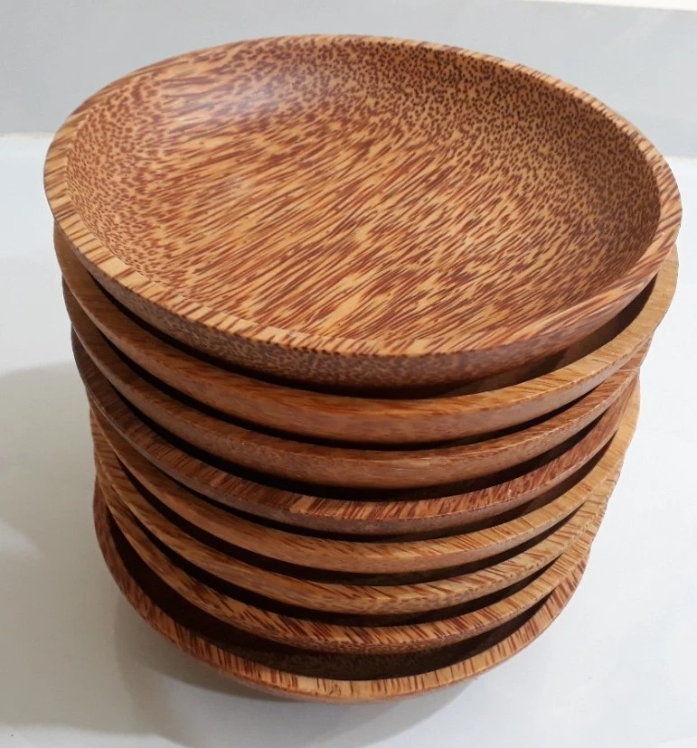Natural Handmade Round Coconut Wooden Plates Food Serving Dishes From ...