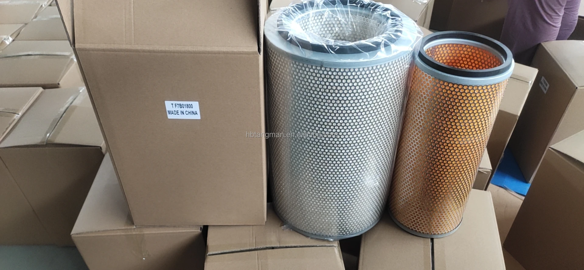 高品质汽车空气滤清器F7B01800 F7B01900| Alibaba.com