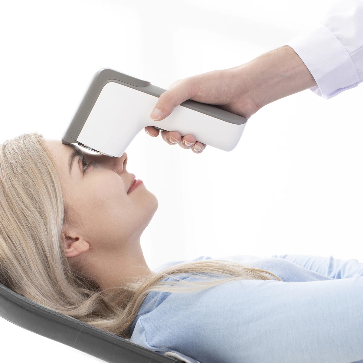 Handheld Auto Wavefront Refractometer - Precise Vision Testing