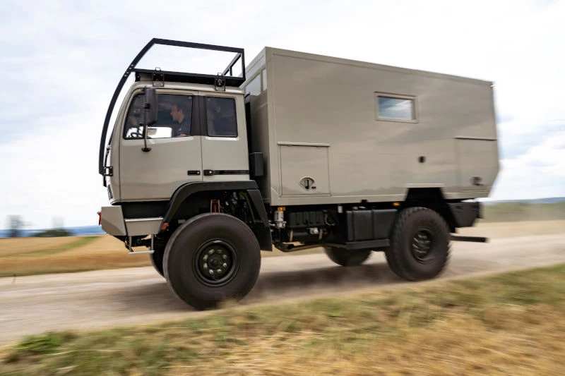 China Factory Produces Off-road Rvs High Quality Luxury Recreational ...