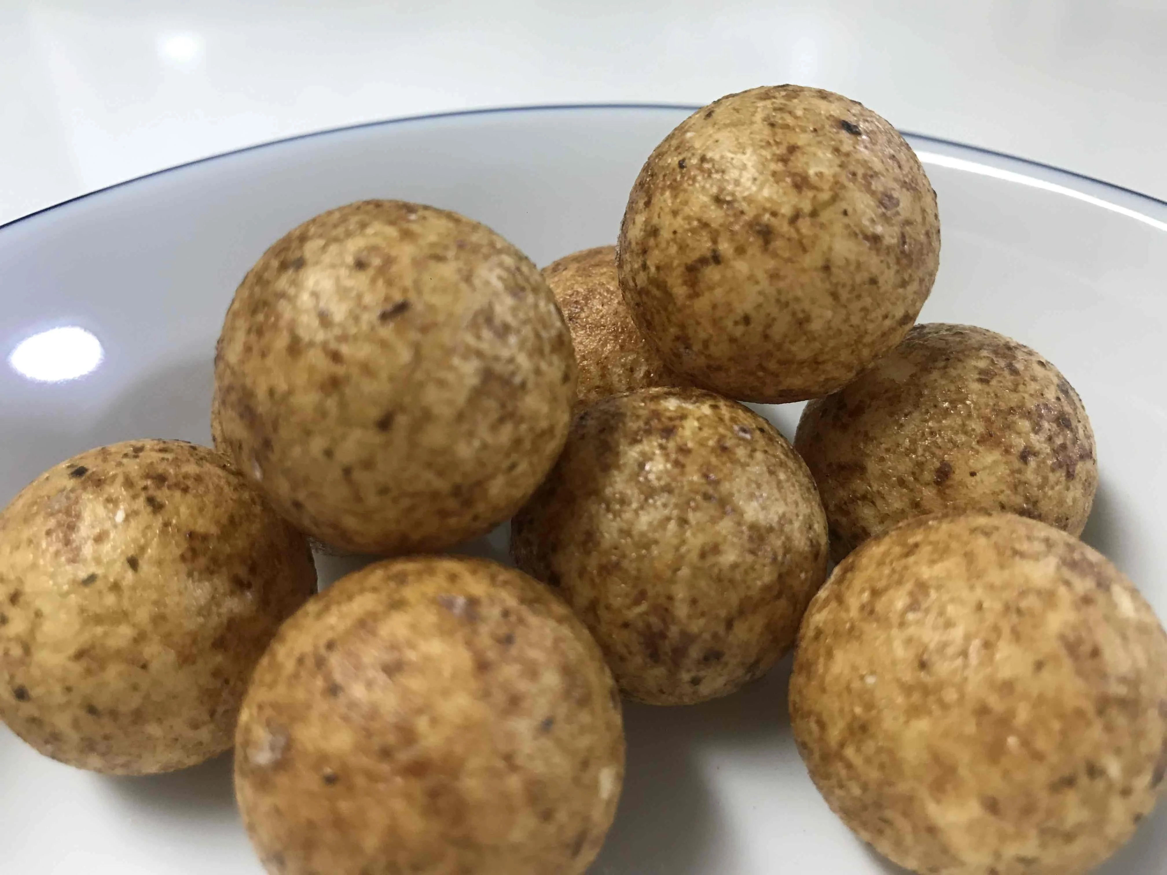 Japanese Confectionery Salty Sweet Spicy Takoyaki Sauce Light Waffle ...