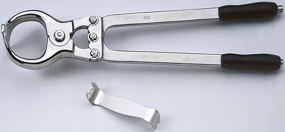 Burdizzo Castration Device - Bloodless Castration for Bulls