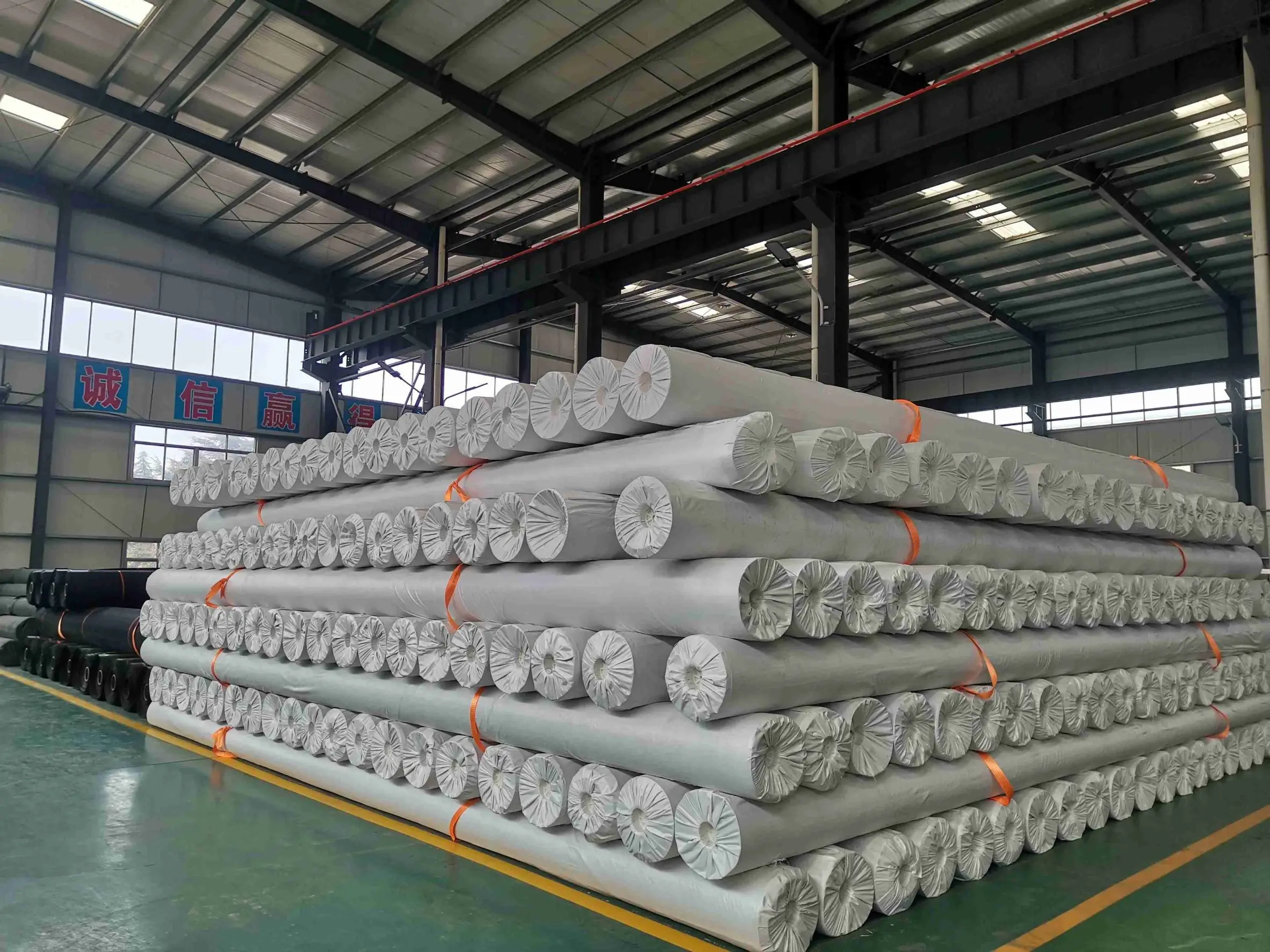 Thickened Impervious Film Impermeable Geomembrane For Mine Soil ...