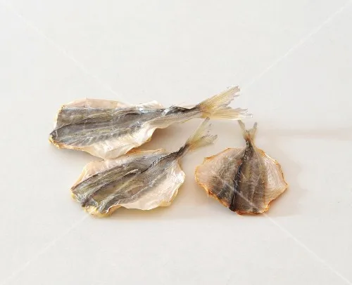 NEW DRIED YELLOW STRIPE TREVALLY FISH| Alibaba.com