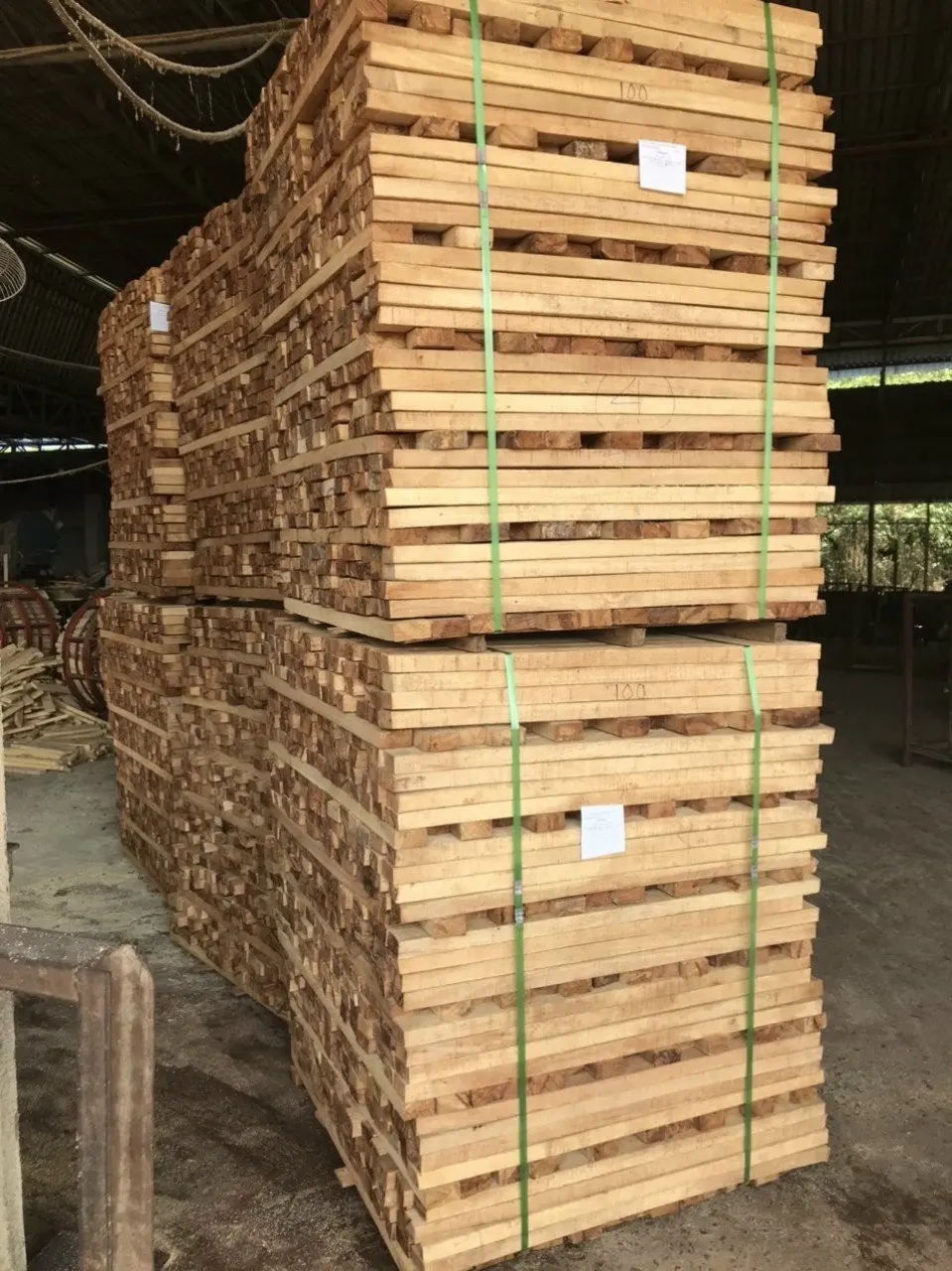 100% Natural Eco-friendly Rubber Wood For Crafts And Construction ...