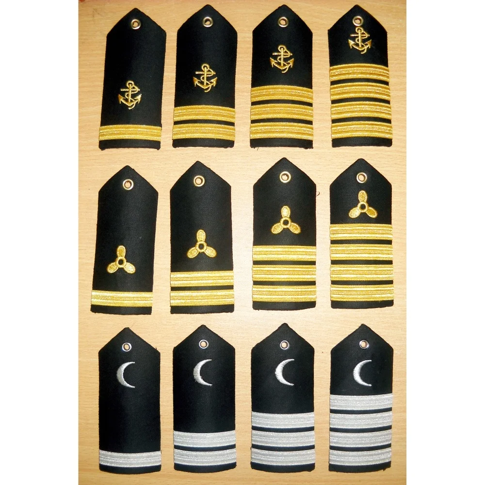 Pilot Captain Gold Strips Epaulettes - Customizable Badges