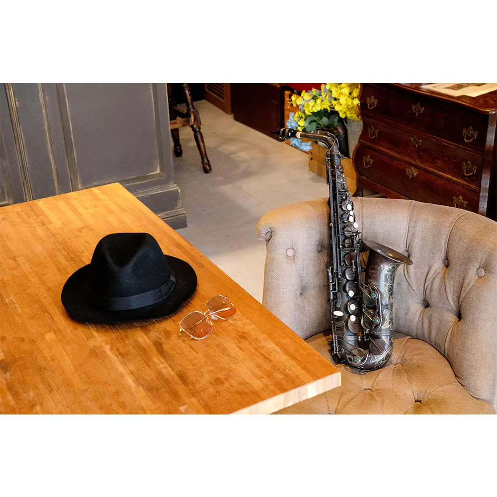 Taiwan Matte Black Engraving Bell and Bow Alto Saxophone