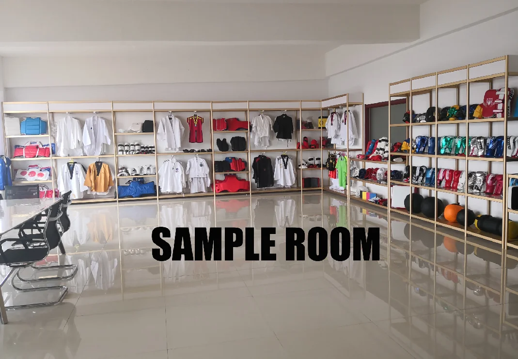 High Quality Boxing Gloves - Customized for Pro Training