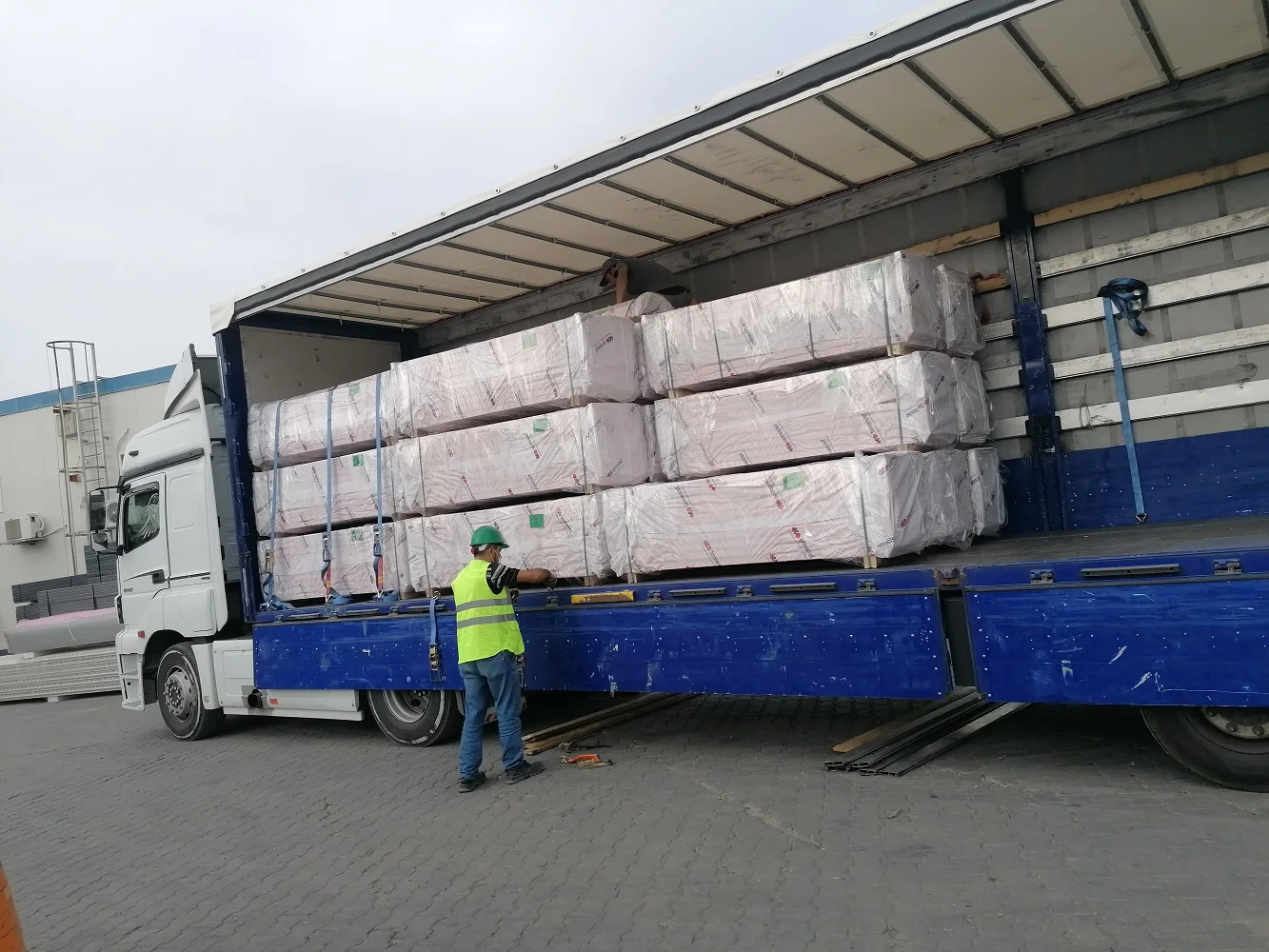 Selective Pallet Racking System Warehouse Conventional Racking System ...