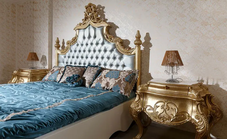 Luxury French Rococo Style Wood Carved Antique Gold Bed