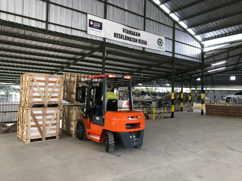 Stone Boulder Limestone Cladding - Bali Bukit Natural Bali Scoria White ...