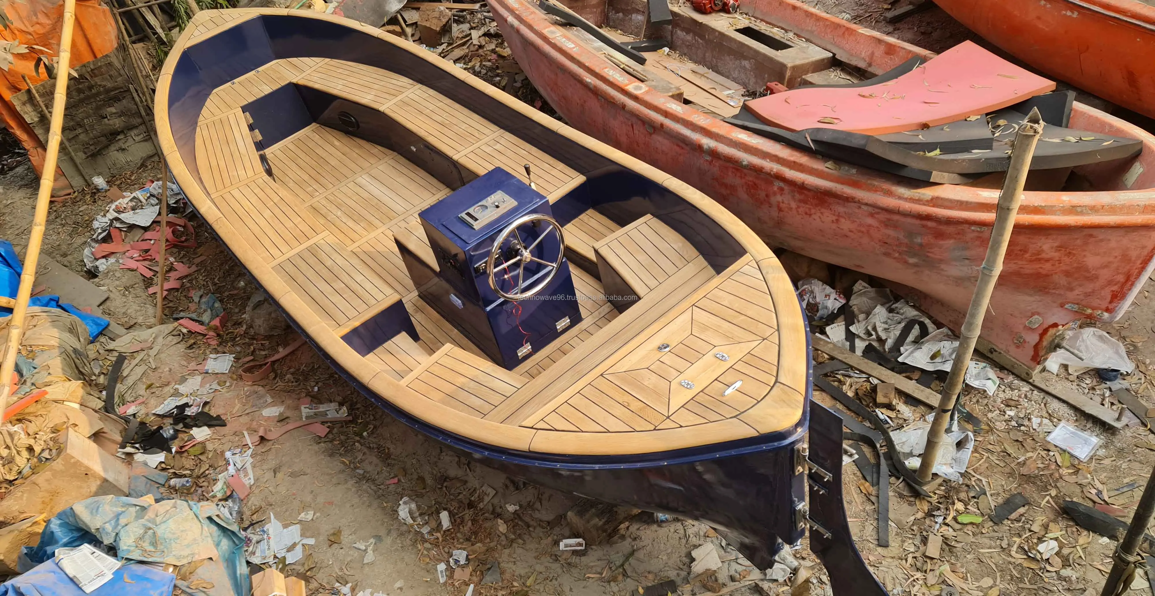 European Luxury Yacht - Fiberglass Hull & Comfort Design