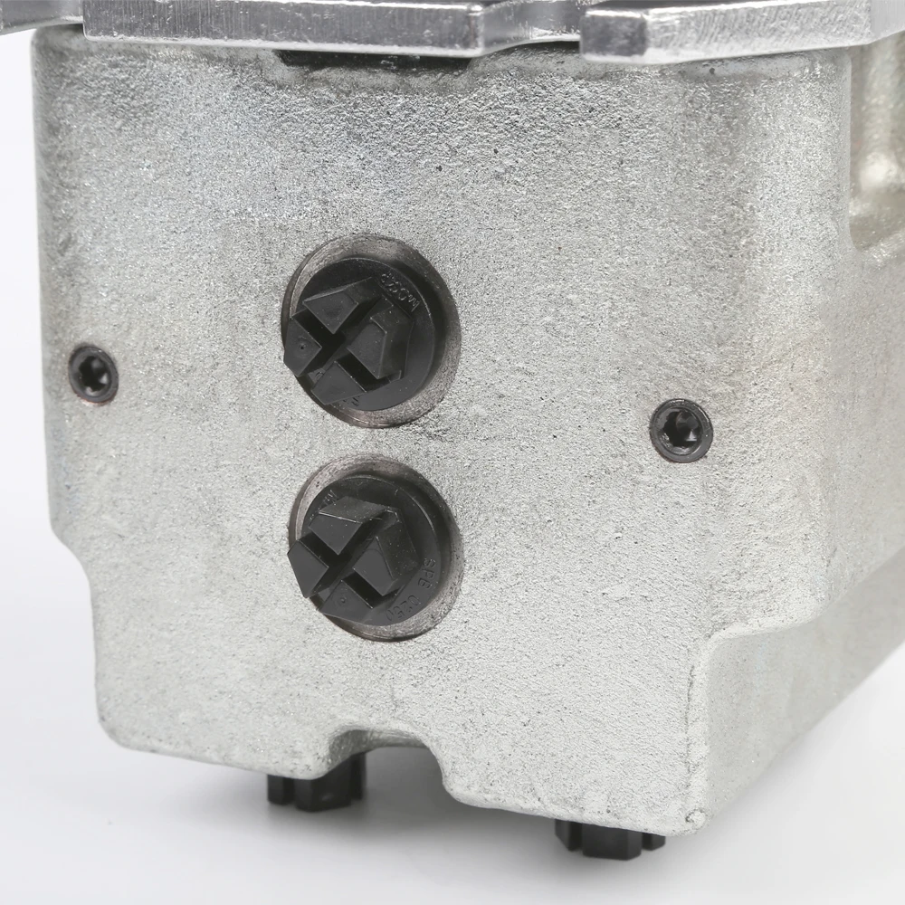 Digging Machine Backhoe Rexroth Pedal Operated Foot Valve For Mini ...