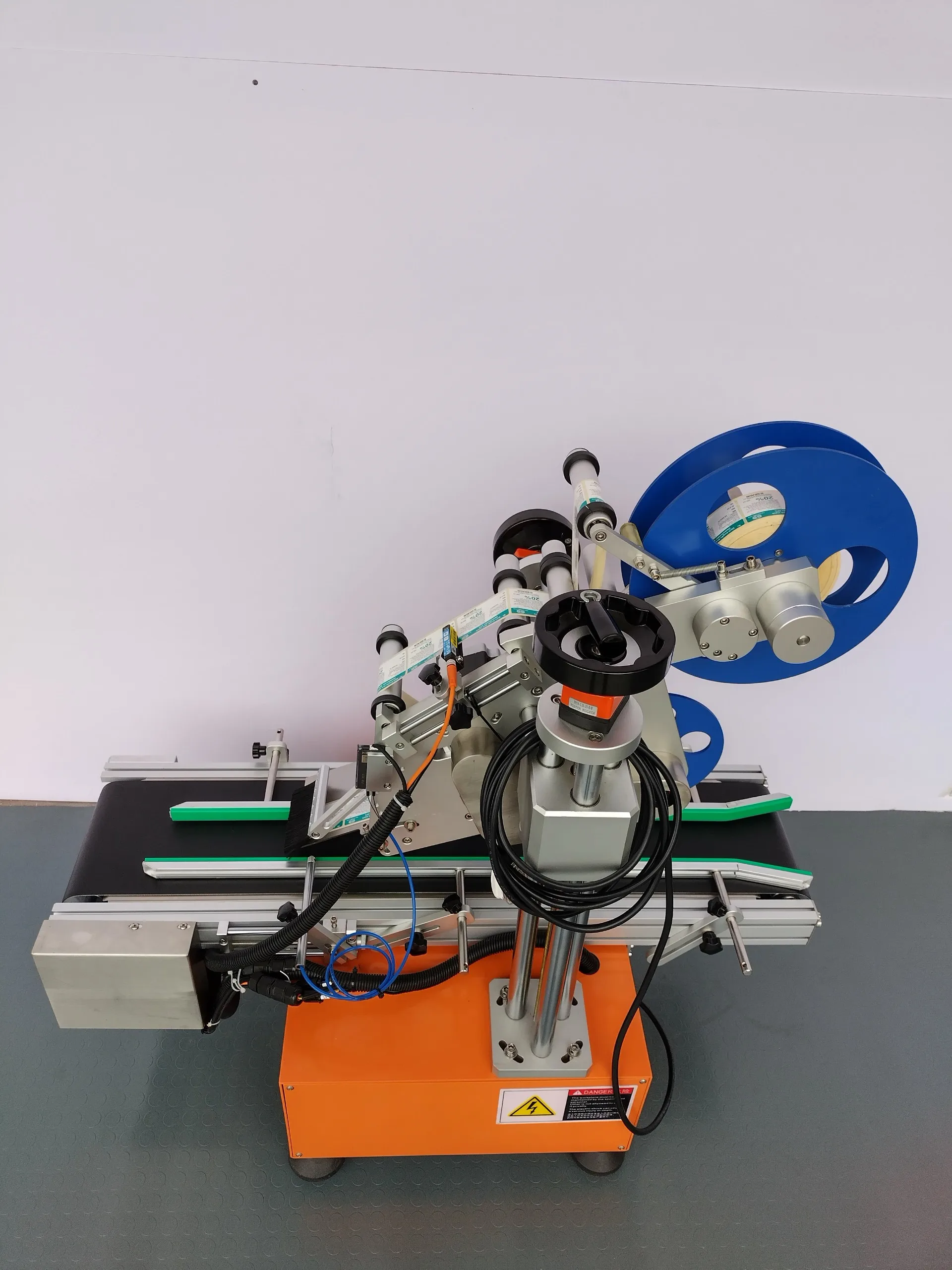 Vap1901-s Tabletop Automatic Flat Labeling Machine For Surface ...