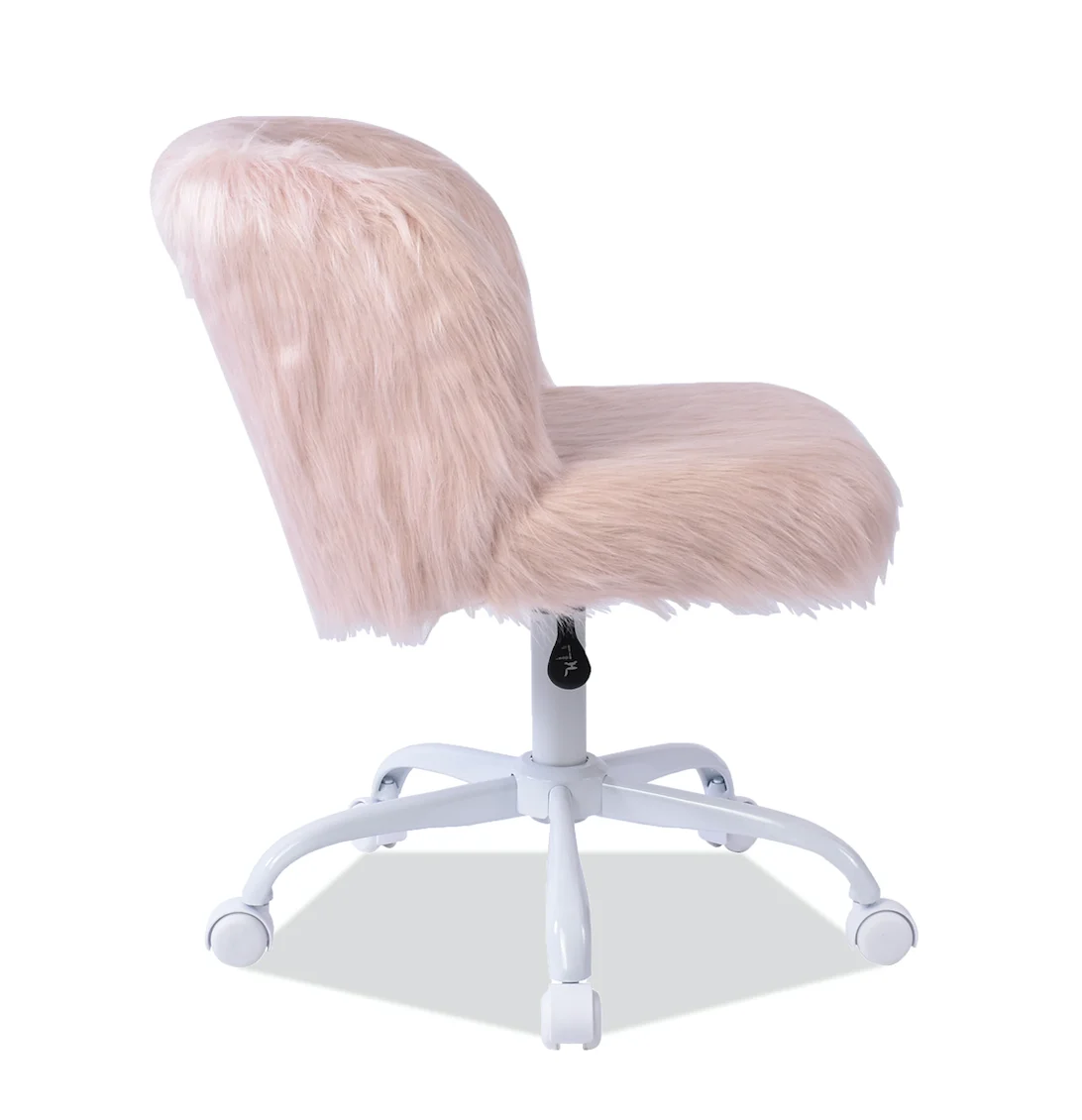 Pink Plush Chair - Stylish & Comfortable Office Furniture
