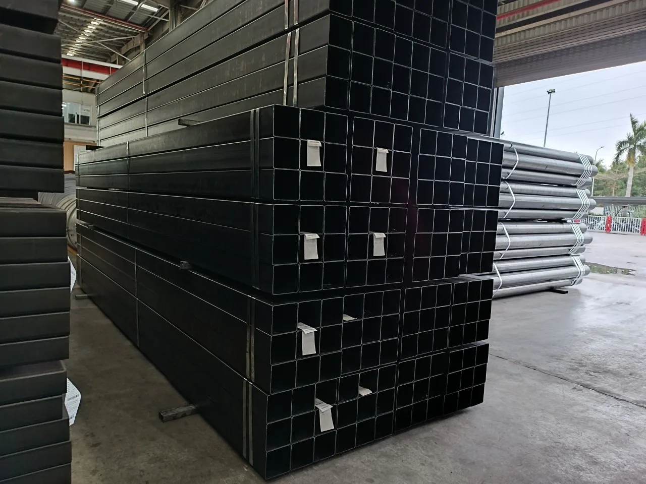 190 Steel Pipes - Square Pipe Q235b Square Tube Hot Rolled Hollow ...