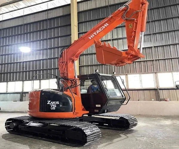 Japan Import Used Hitachi ZX70 6 Ton Excavator for Sale