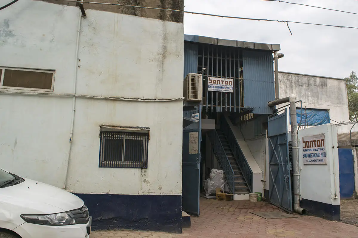 Classroom Furniture School Desk and Chair Set for Students Lightweight ...