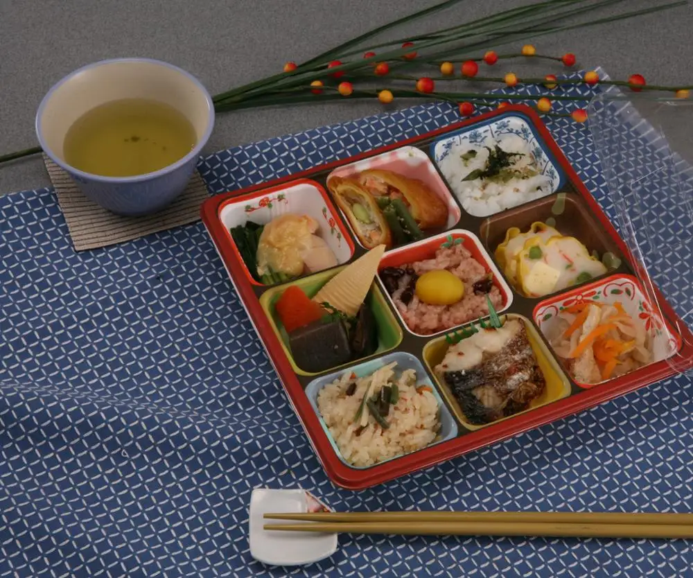 Gorgeous Takeaway Bento Boxes - Customizable Plastic Trays