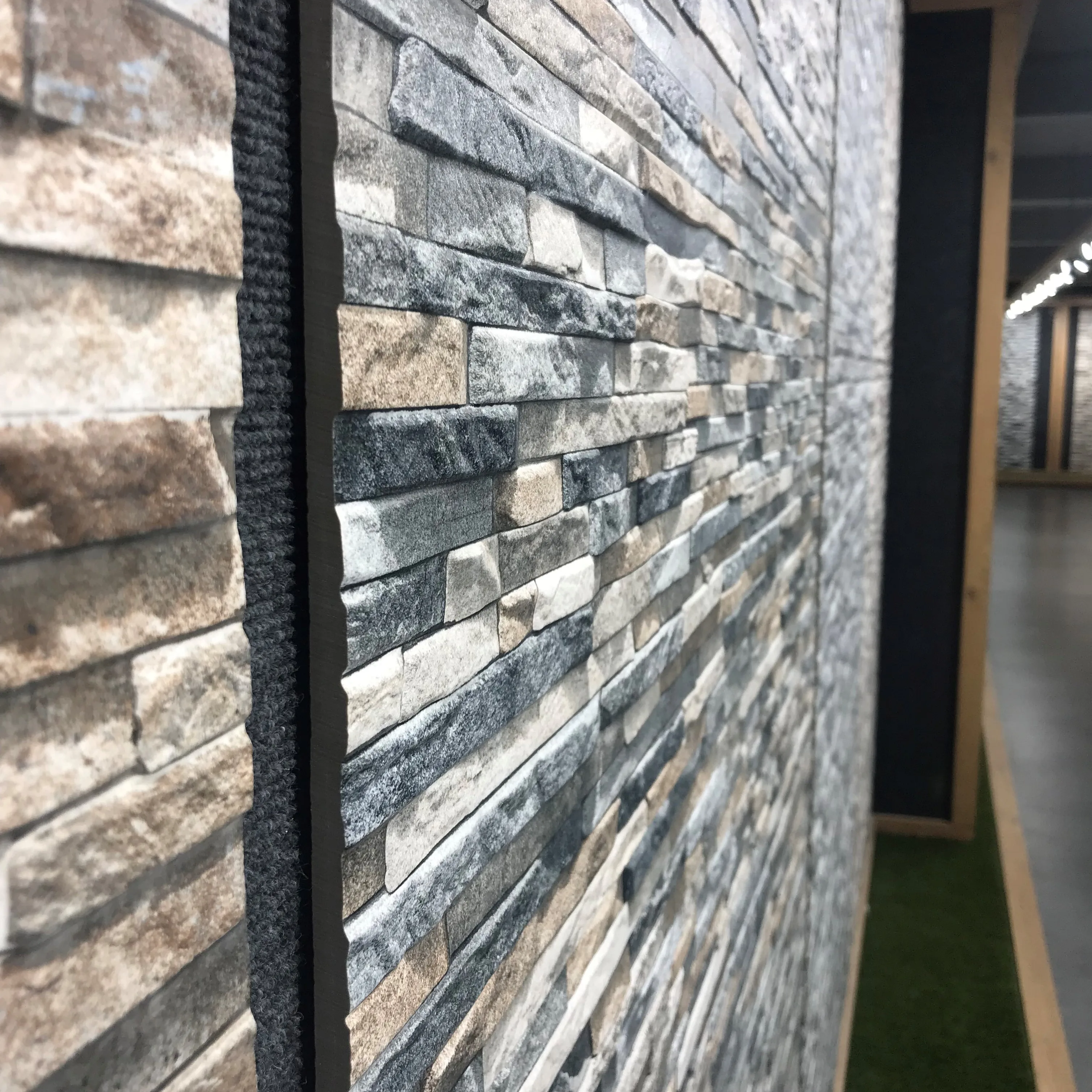 Elegant 300x600mm Ceramic Tiles for Dressing Room Elevation