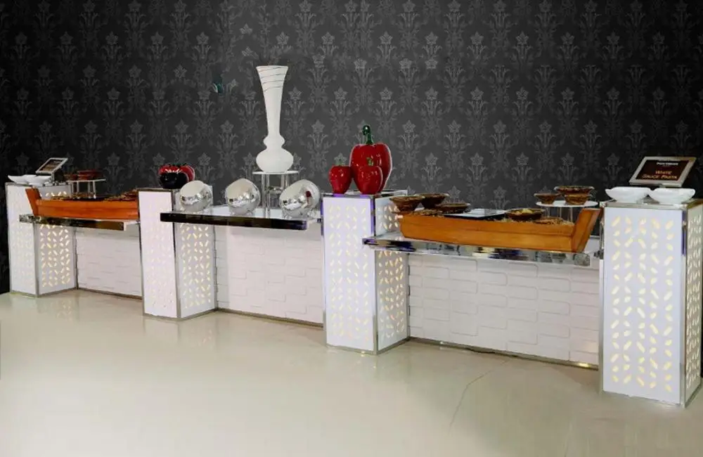 Customizable Food Service Counters - Perfect for Weddings