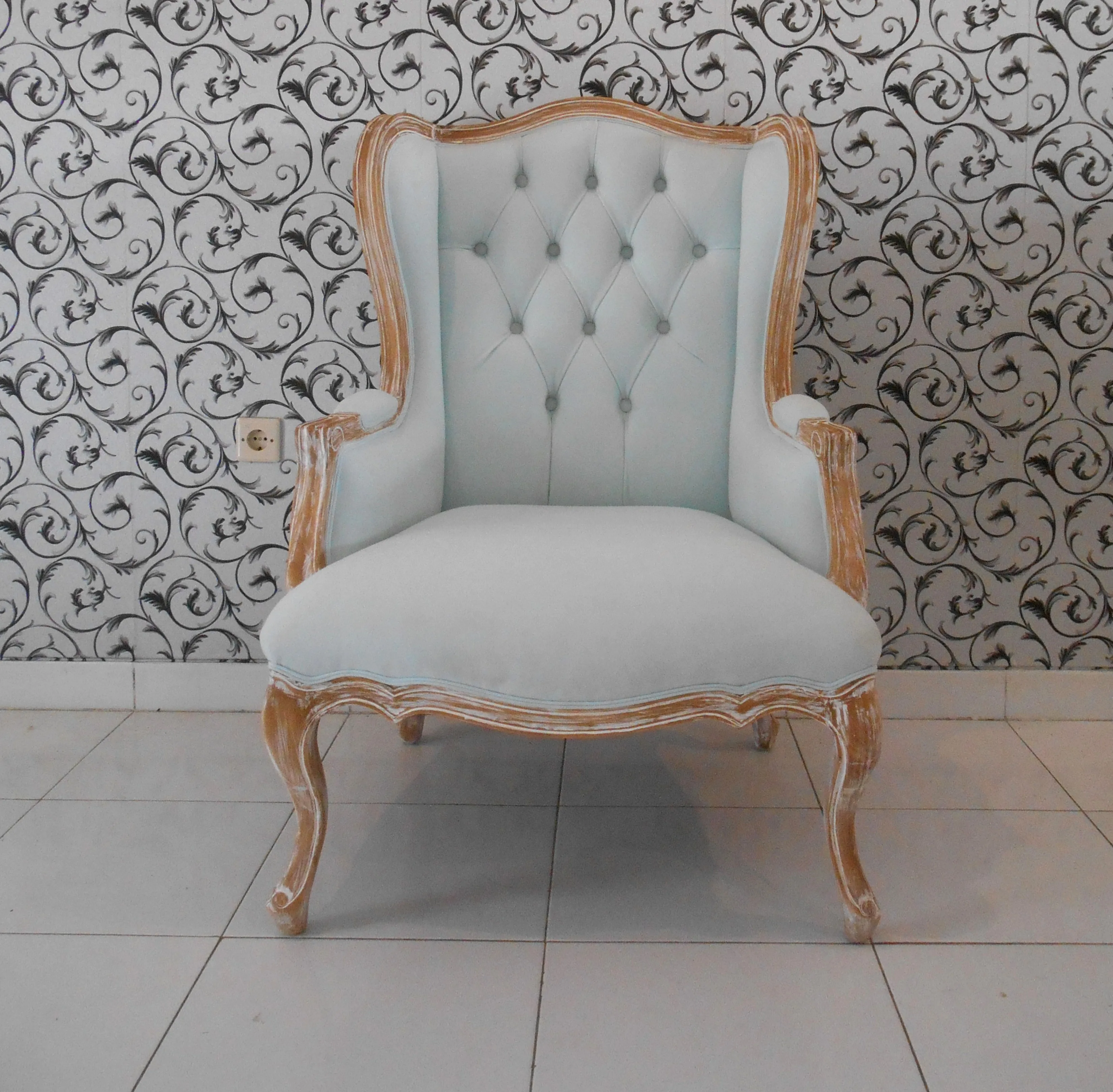 Indoor Wing Chair Mindi - French Style Solid Wood Furniture