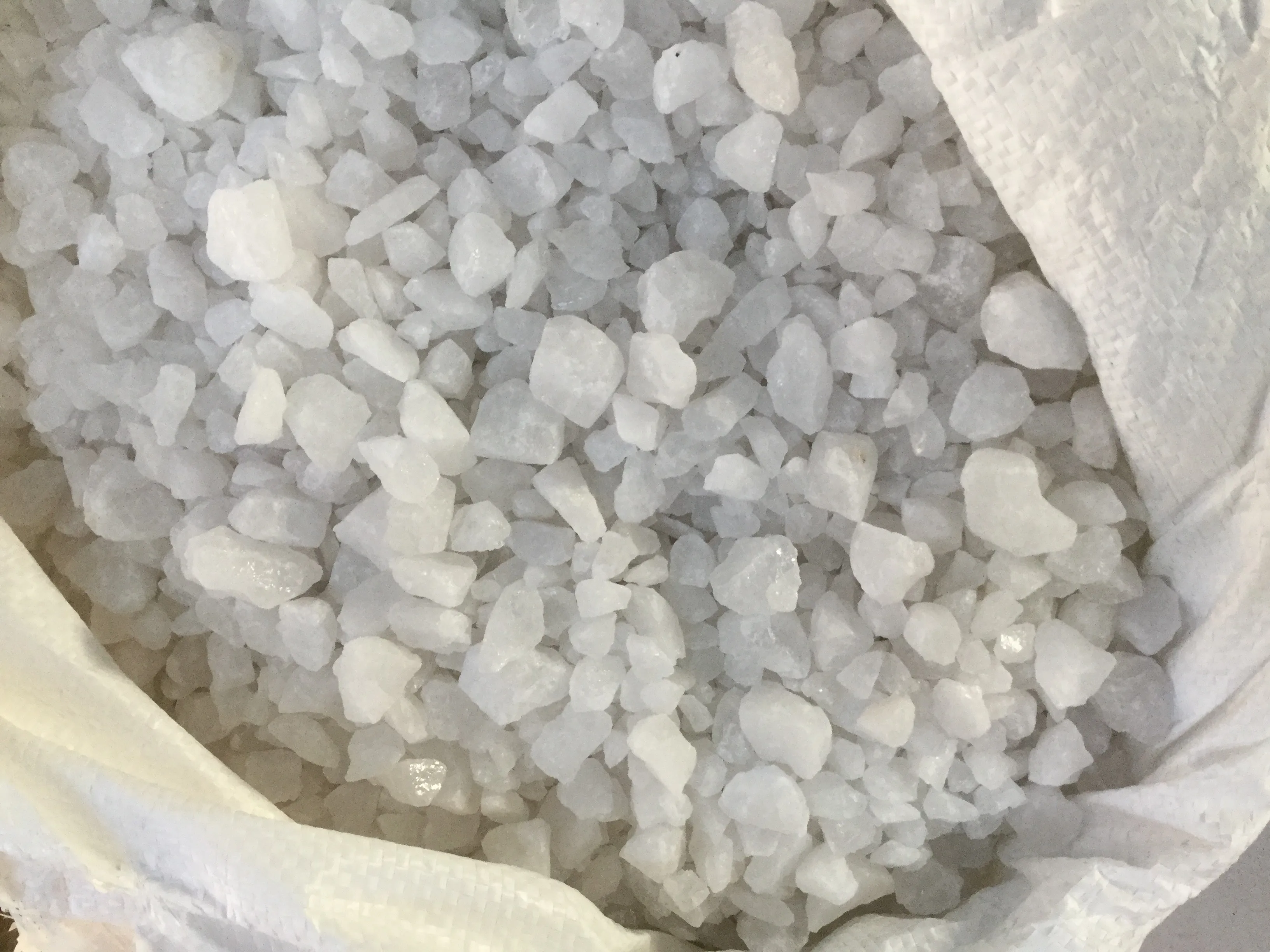 Pure Natural White Quartz Lumps - Crushed Agate Stone Chips for ...