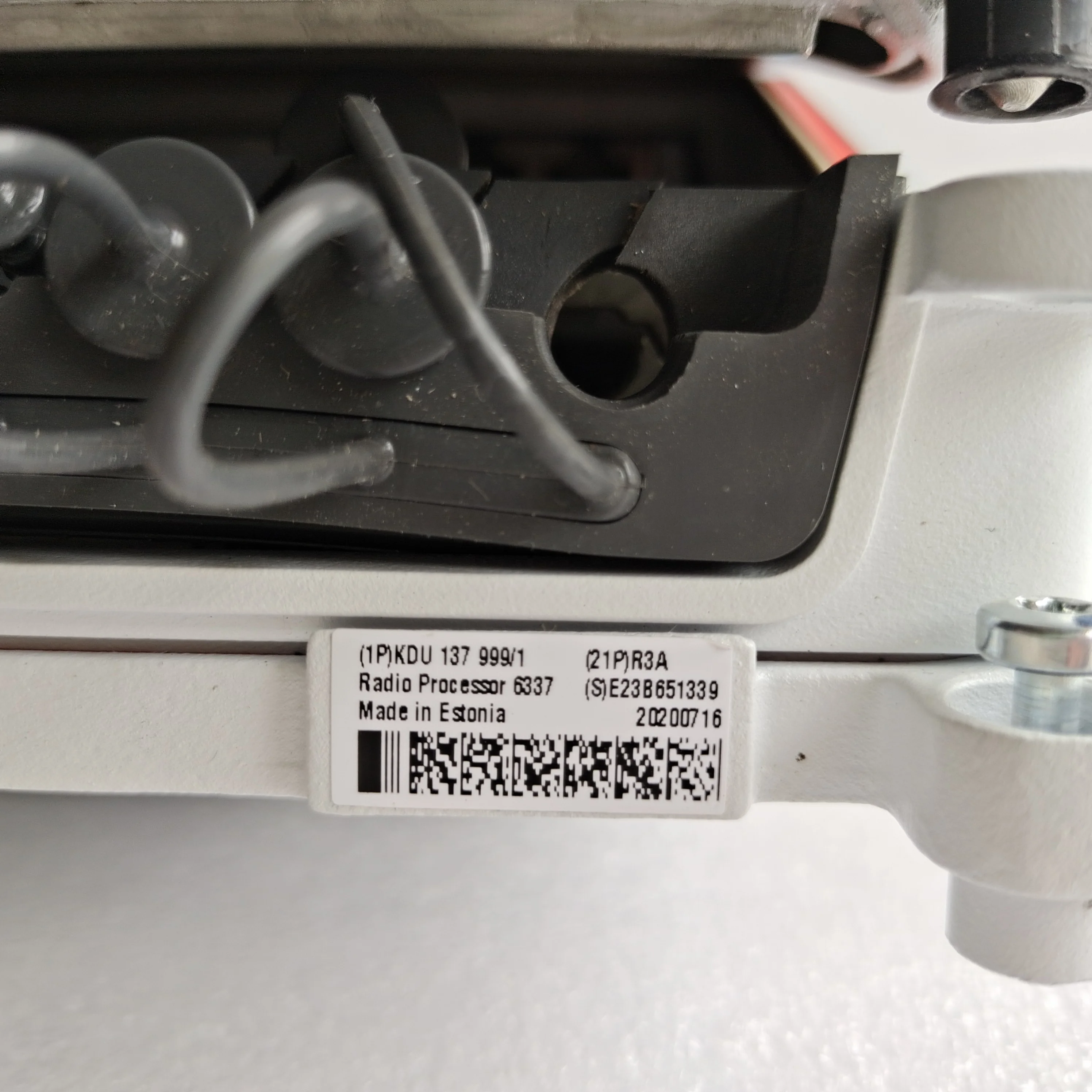 Ericsson Radio Processor 6337 KDU 137 999/1 - Reliable Radio Unit