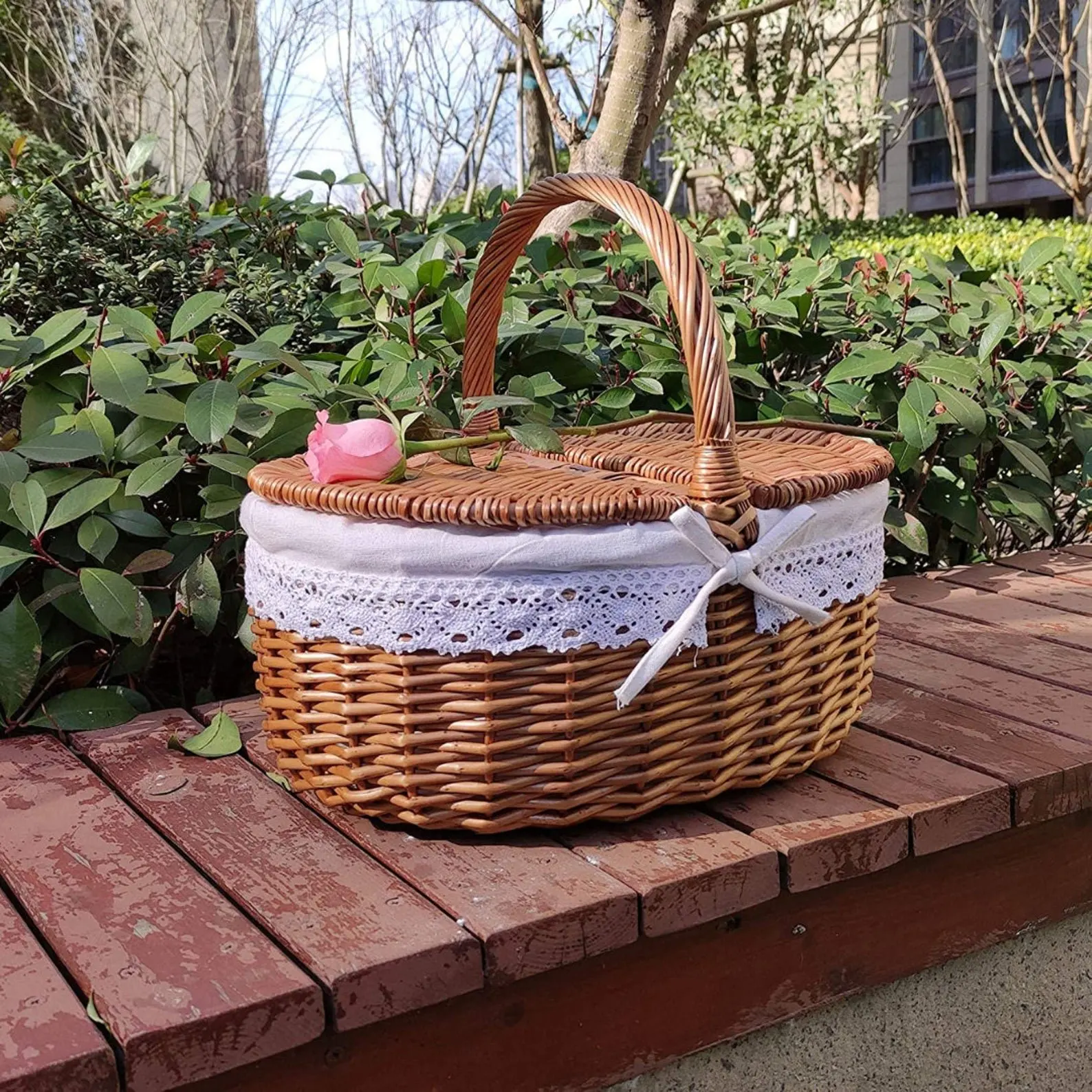 Eco-friendly Rattan Baskets - Perfect for Picnics and Storage