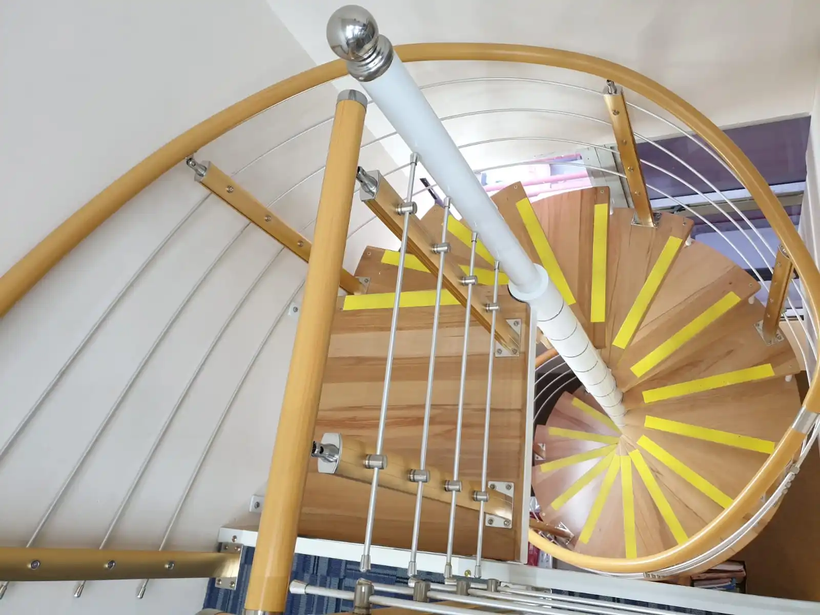 Cbmmart Interior Curved/arc Spiral Staircase - Wooden Stairs with Glass ...