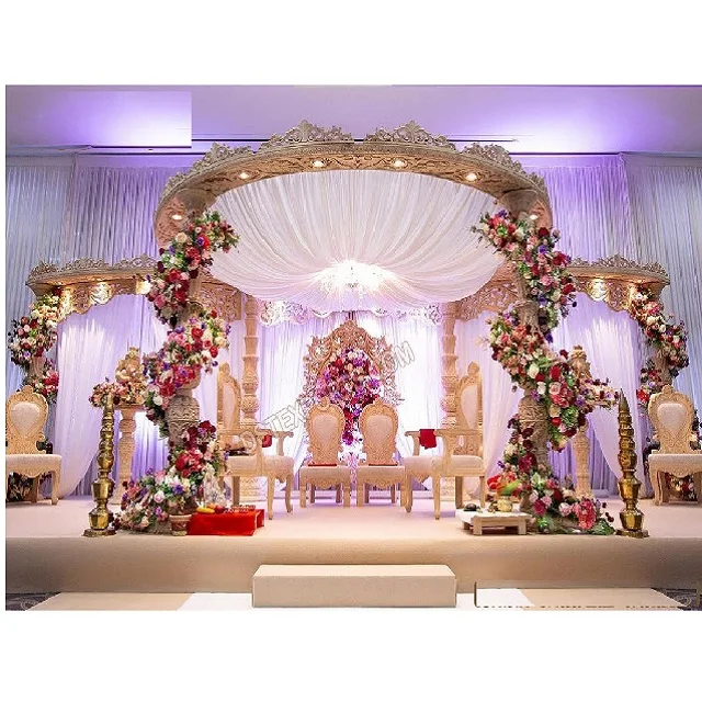 Beautiful Round Wooden Wedding Mandap Setup Classy Look Indoor Wooden ...