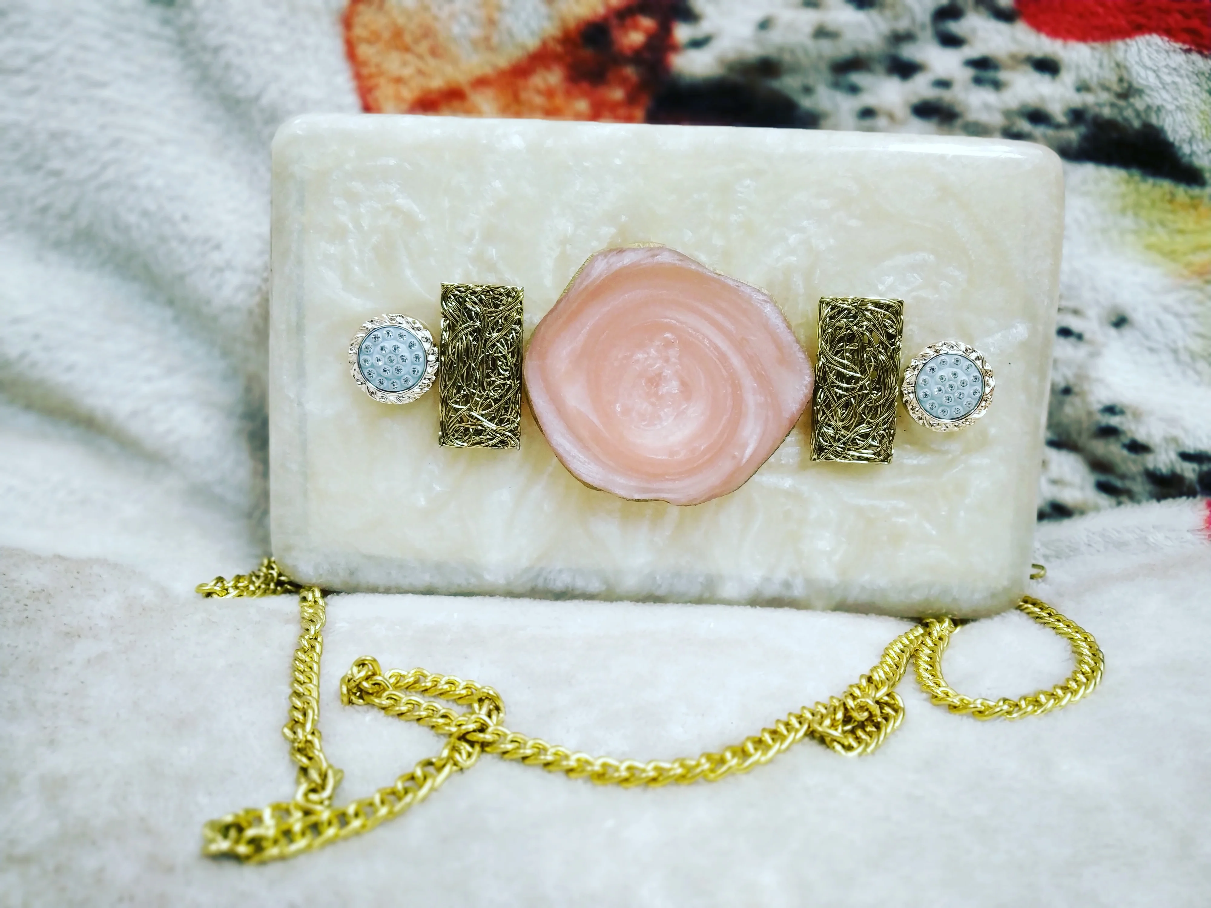 Luxury Design Indian Luxury Custom Resin Color With Brightness Design ...