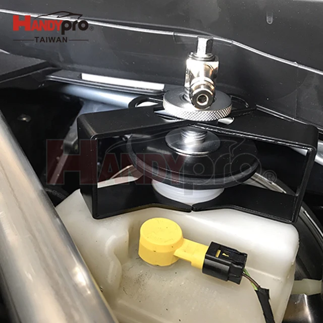 Universal Brake Fluid Refilling Adapter - Buy Brake Fluid Service Tools ...