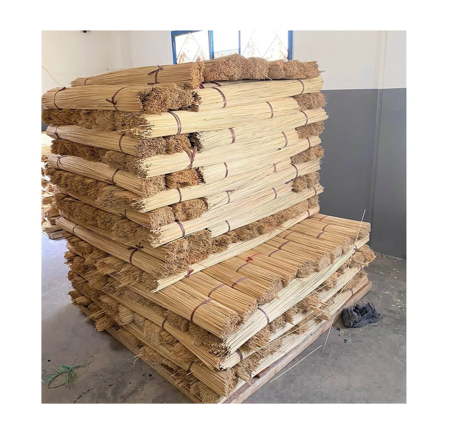 High Quality Vietnam Bamboo Cane Dried Bamboo Poles For Gardening ...