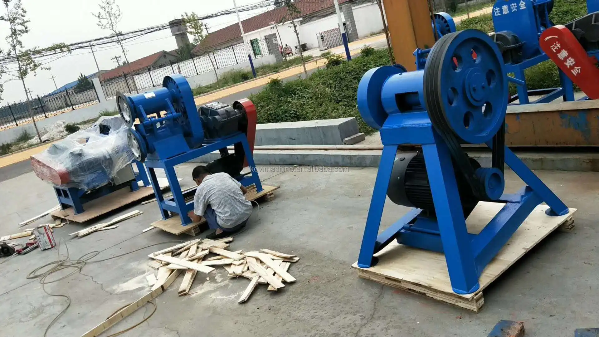 Scrap Tyre Bead Wire Separator Debeader Machine Tire Strip Cutter - Buy ...
