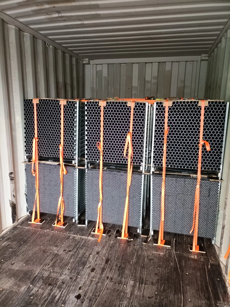 190 Steel Pipes - Black Box Steel Welded Steel Pipes High Quality Best ...