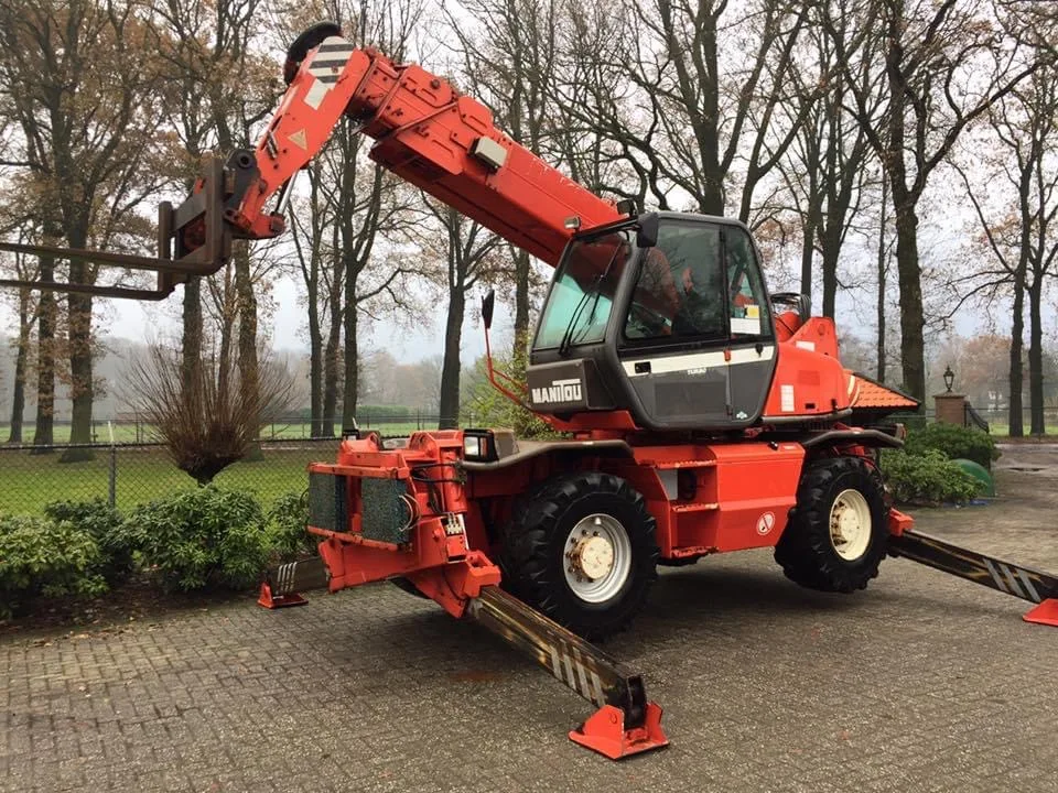 Manitou MRT 3050 Privilege Plus Telehandler - 11-20T Capacity