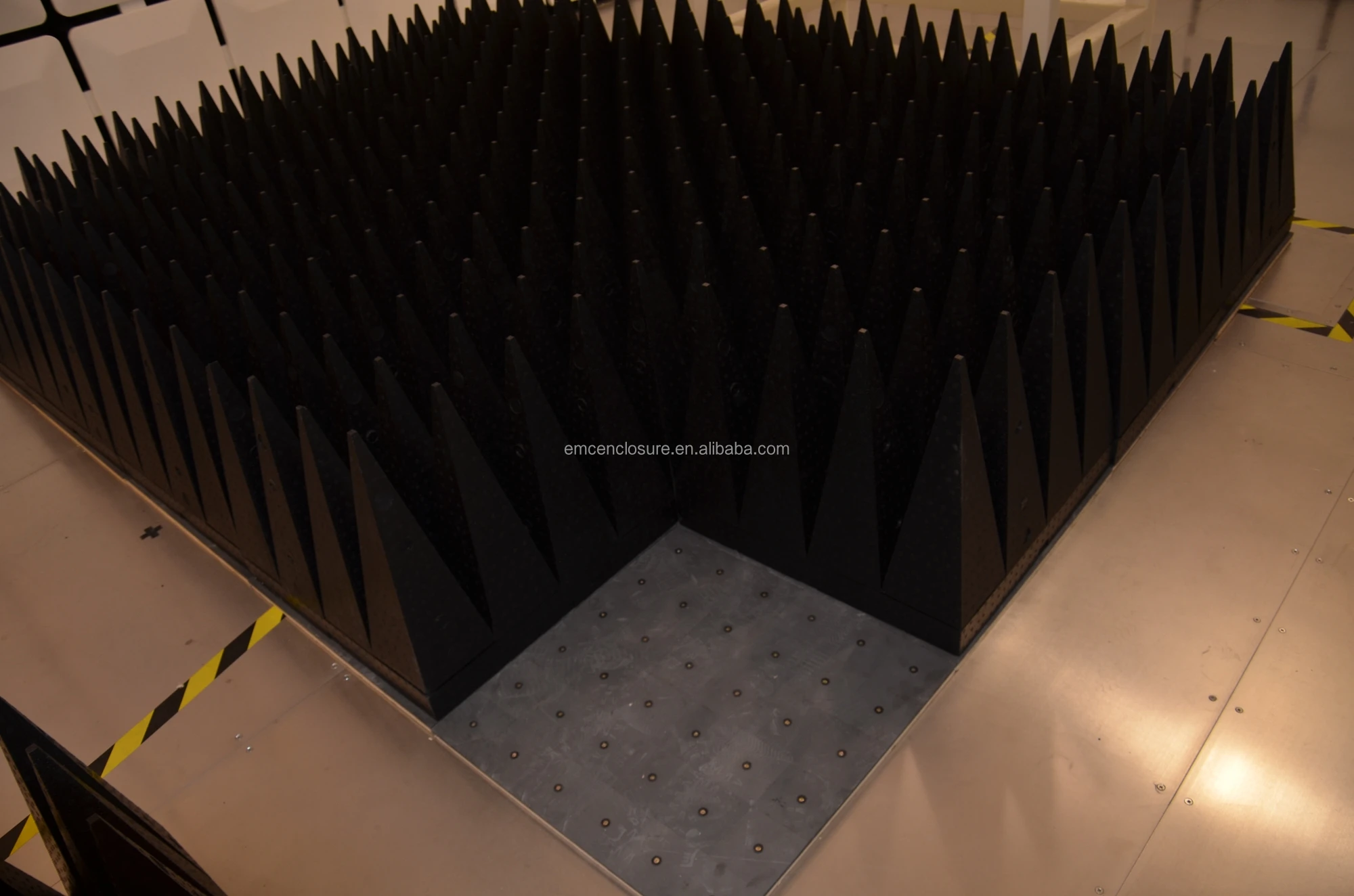 Stand EMC Chamber - Anechoic Chamber for EMC Tests