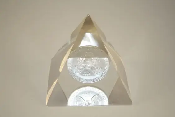 Custom Made Crystal Glass Lucite Challenge Coin Paperweight