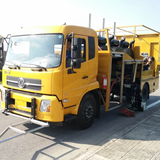 multifunctional fully automatic thermoplastic road marking truck for ...
