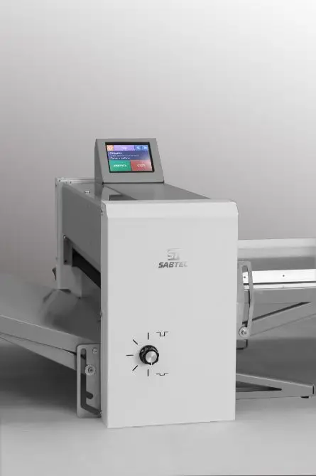 Automatic Paper Creasing Machine Sabtec Cr-370 With Automatic Vacuum ...