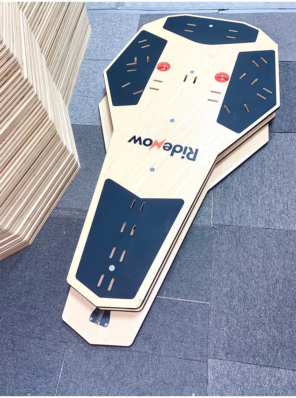 Ridenow 3 Gen Indoor Rocker Plate - Smart Cycling Trainer