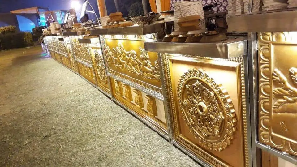 Customizable Food Service Counters - Perfect for Weddings