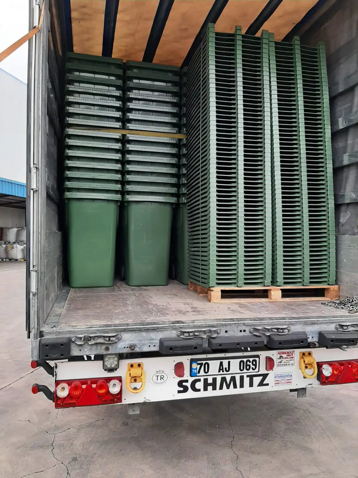 Plastic Wheelie Container Pedal Operated Garbage Dust Bin 240l Plastic ...