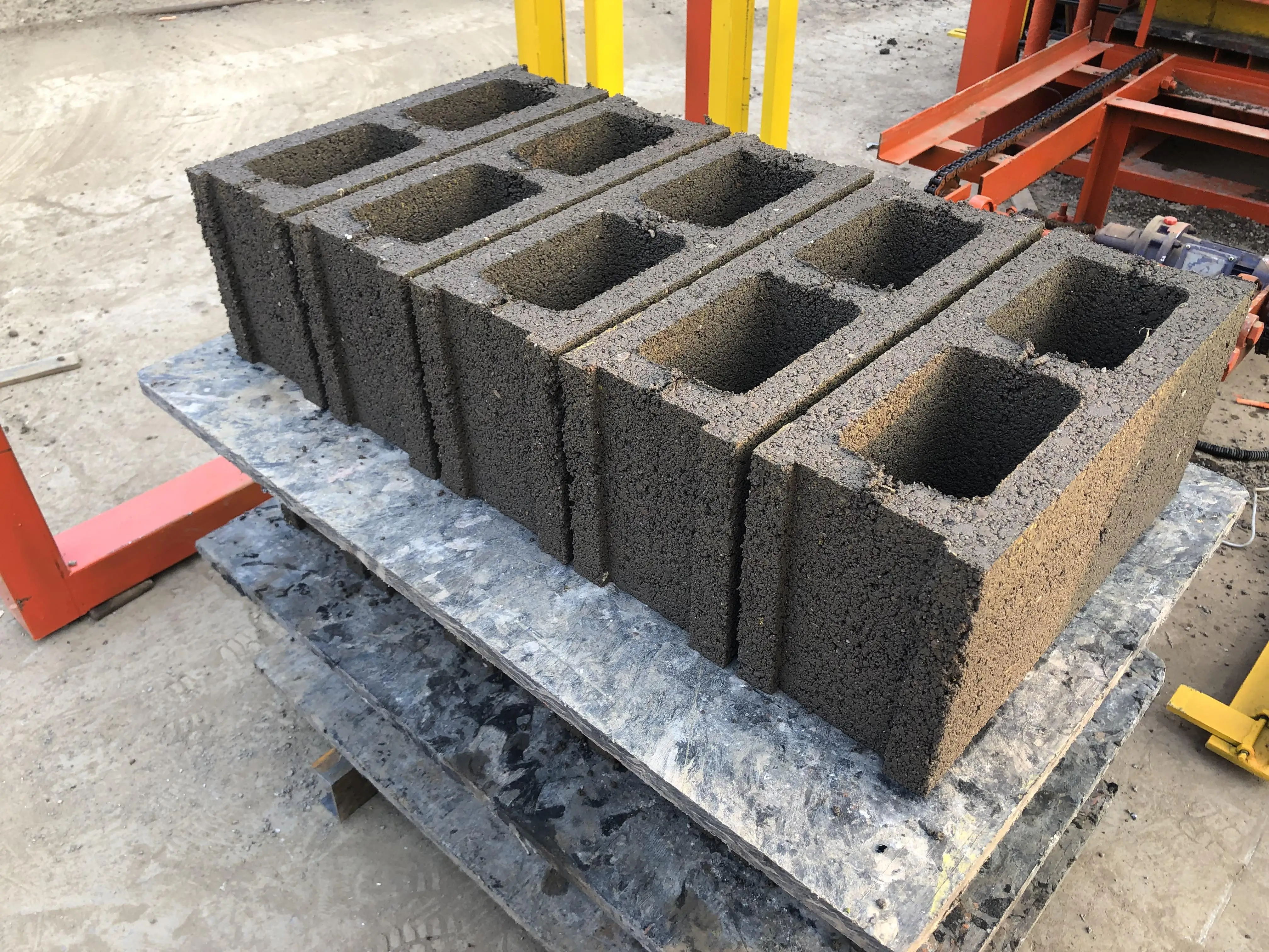 Pallet Concrete Blocks - Durable and Customizable Solutions
